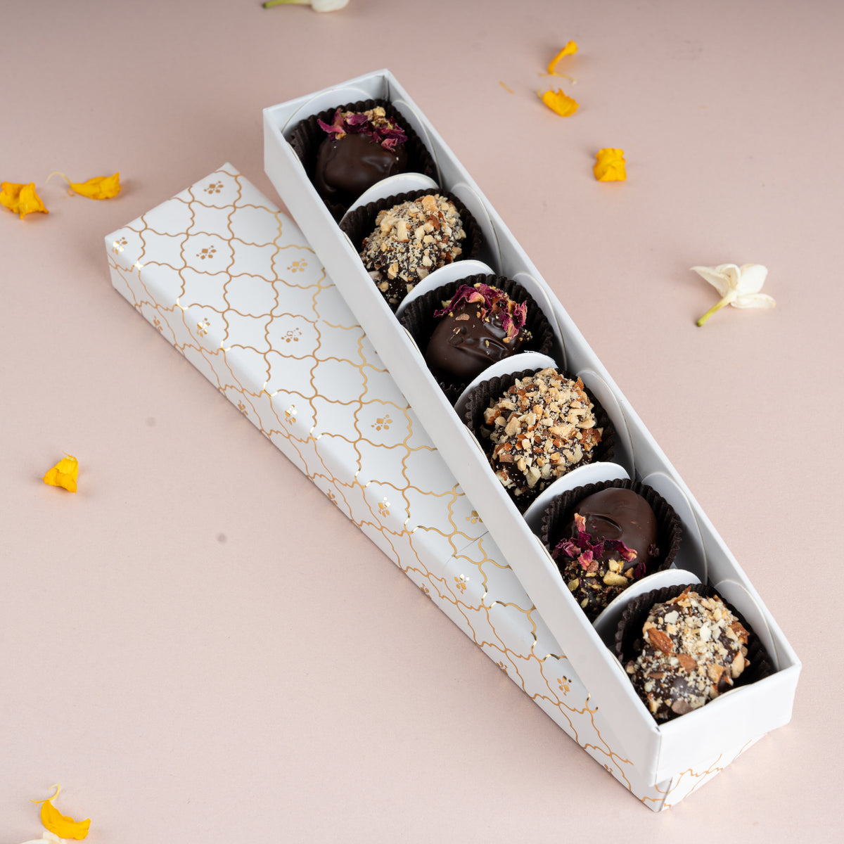 Moroccan Ivory Gold Foil Rigid Chocolate Box ( Cavity of 6 pcs ) – The ...