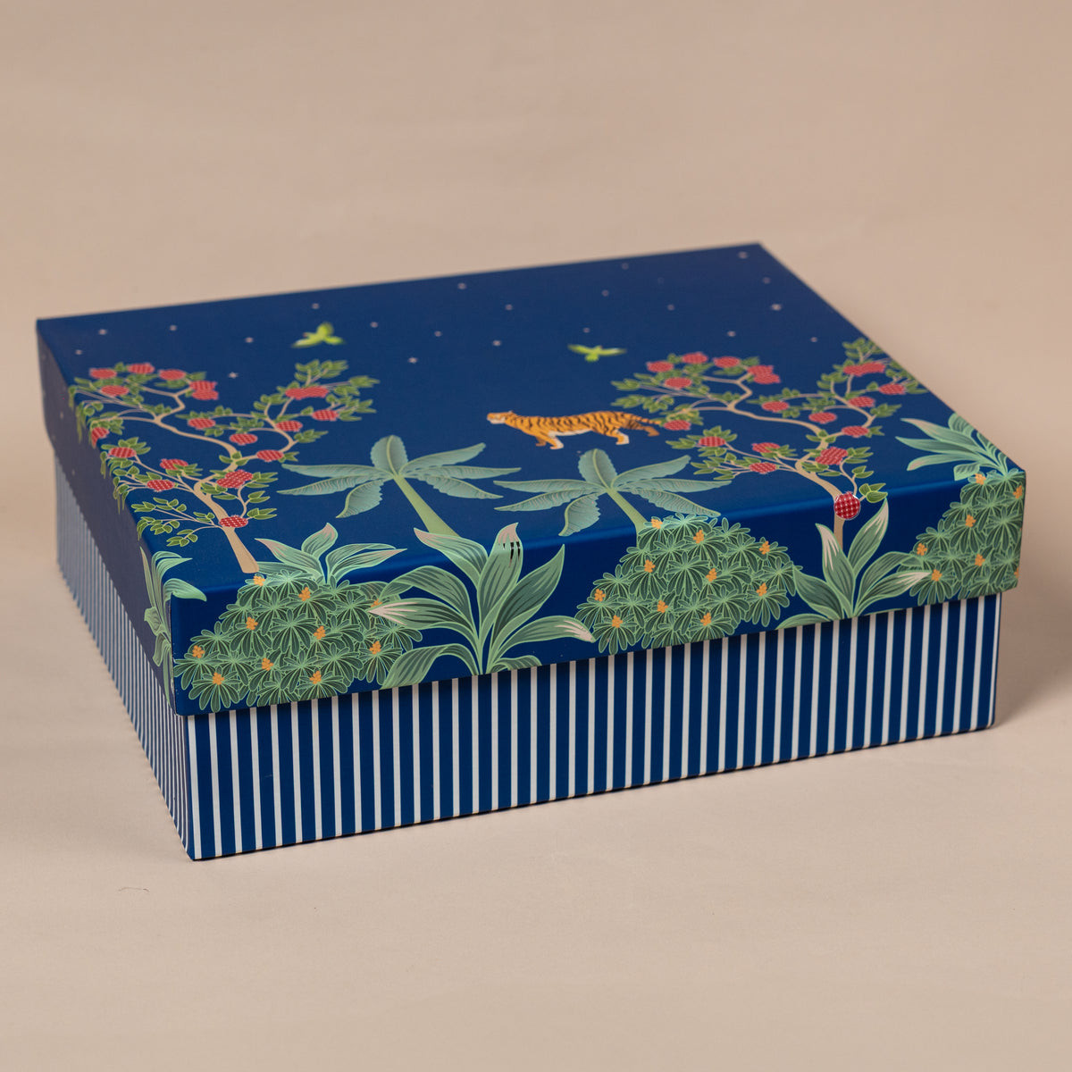 Bageecha Sapphire Gift Box – The Packing Company